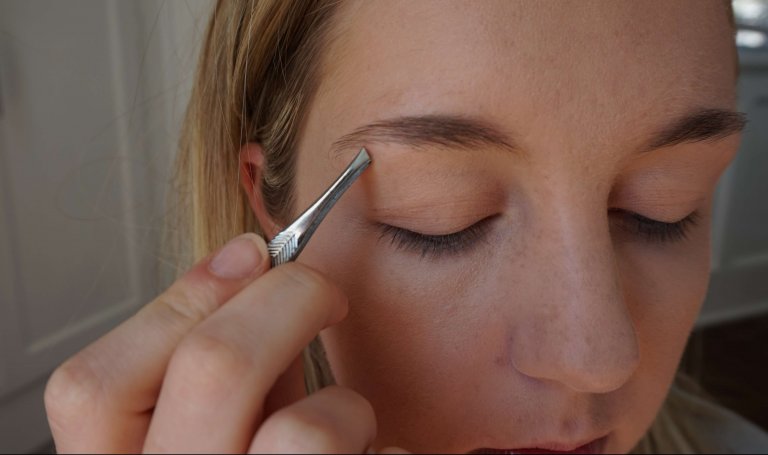 How to Do Eyebrows: The Only Guide You Will Ever Need - Abby Sheehan Makeup